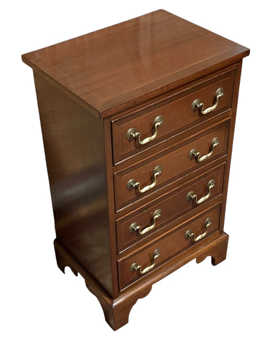 000651....Handsome Vintage Mahogany Bedside Chest / Bedside Table ...