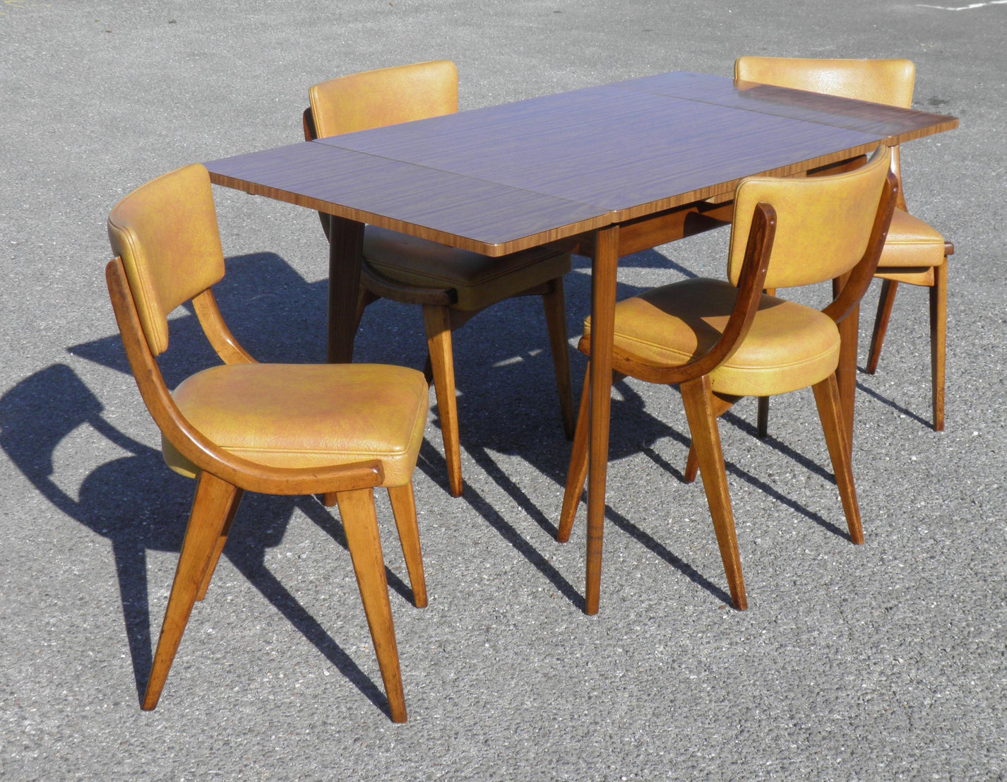IPPLEPEN INTERIORS : Iconic Retro Ben Dining Set – Ipplepen Interiors