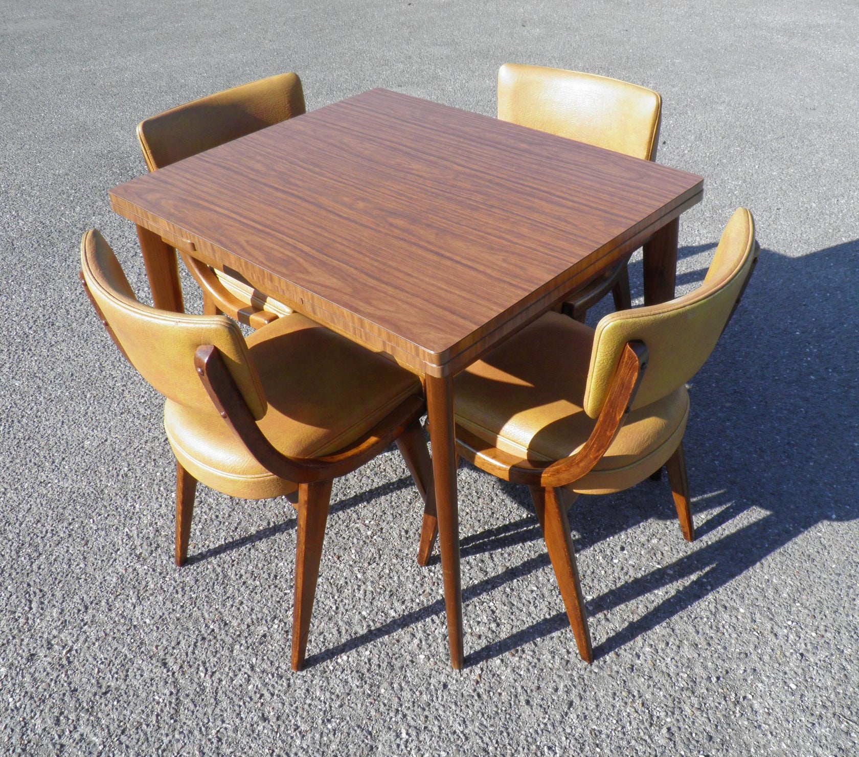 IPPLEPEN INTERIORS : Iconic Retro Ben Dining Set – Ipplepen Interiors