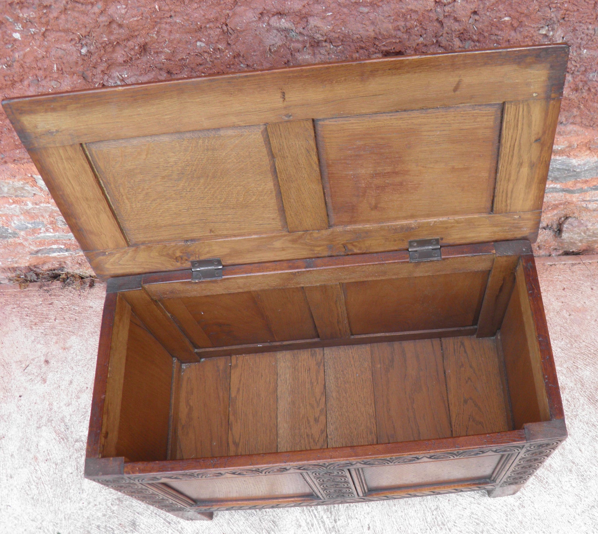 Vintage Carved Oak Coffer – Ipplepen Interiors