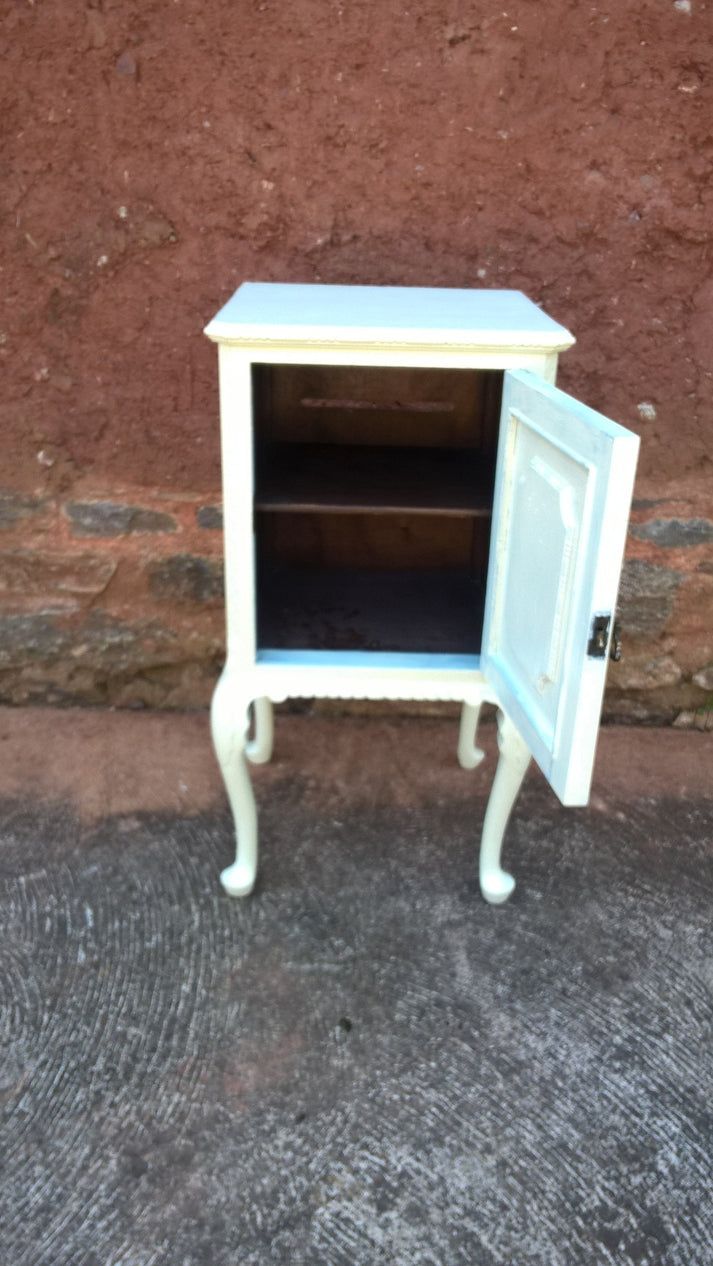 Beautiful Upcycled Bedside Cabinet - Bedside Table – Ipplepen Interiors