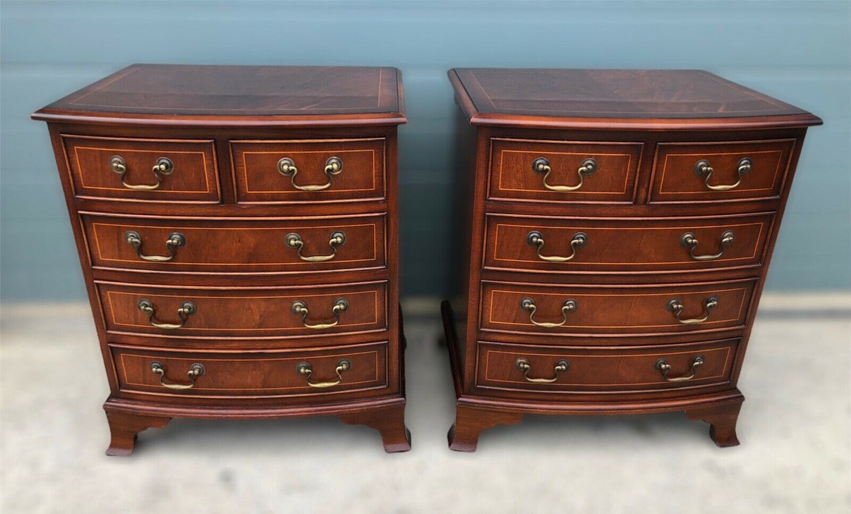 000951....Handsome Pair Vintage Bedside Chests / Small Chests Of Drawe ...