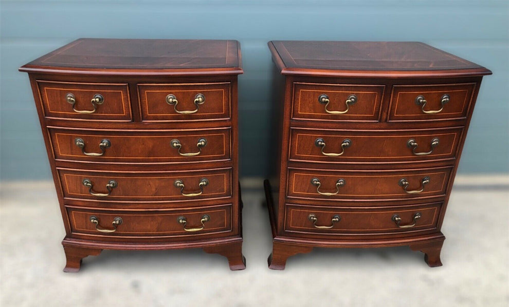 000951....Handsome Pair Vintage Bedside Chests / Small Chests Of Drawe ...